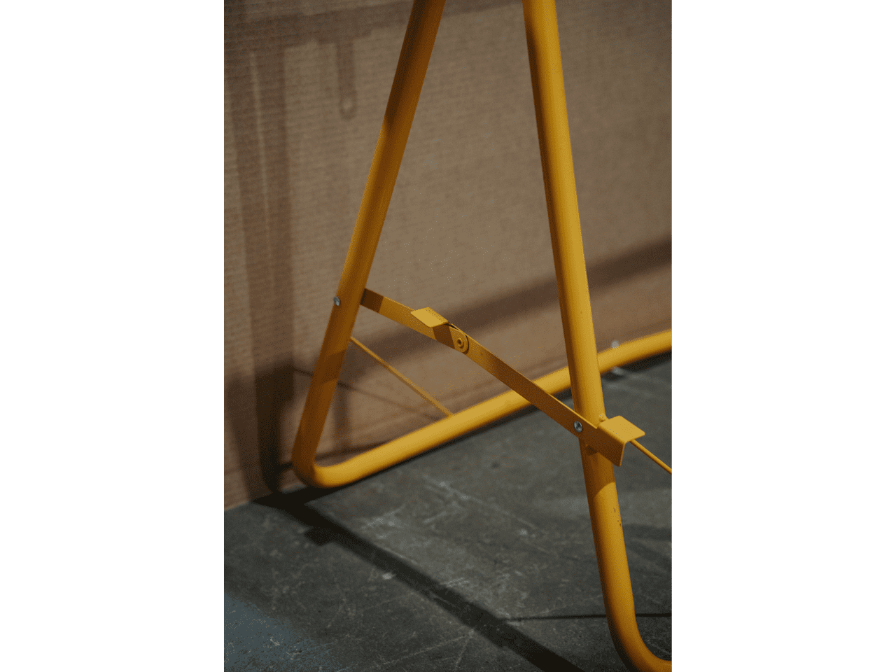 Swing Stand - Eye-Catching Temporary Signage Display Solution
