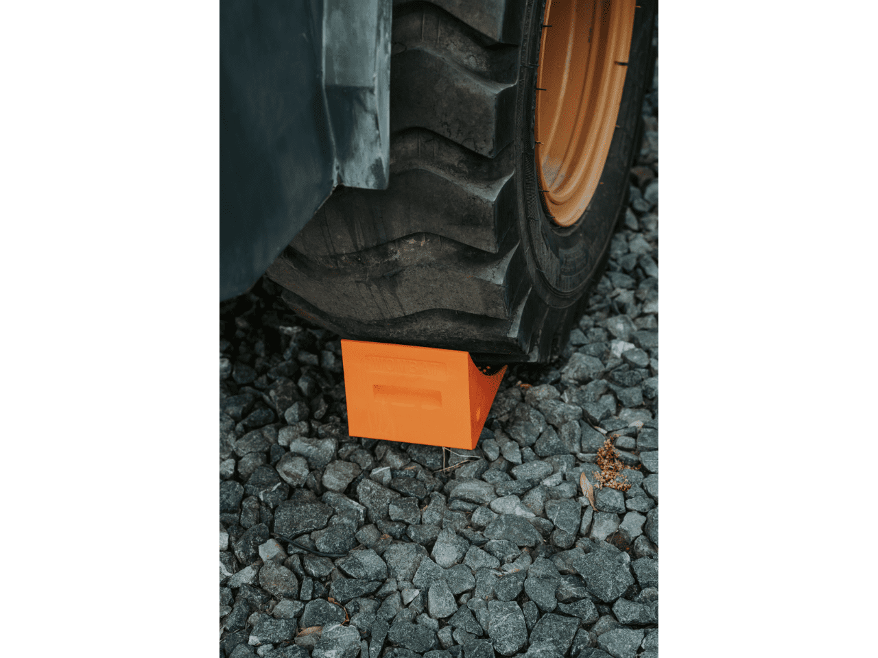 Effective 20T Wheel Chock - Stop Vehicles with Confidence